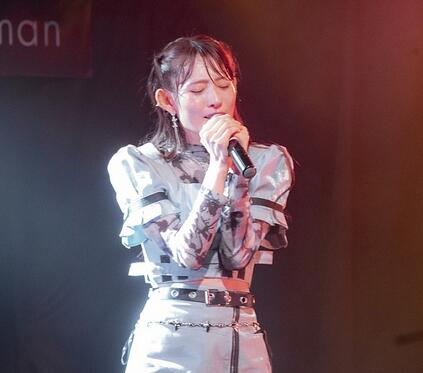 LANA – PULL UP 歌詞 ( Lyrics) | UTA5歌詞